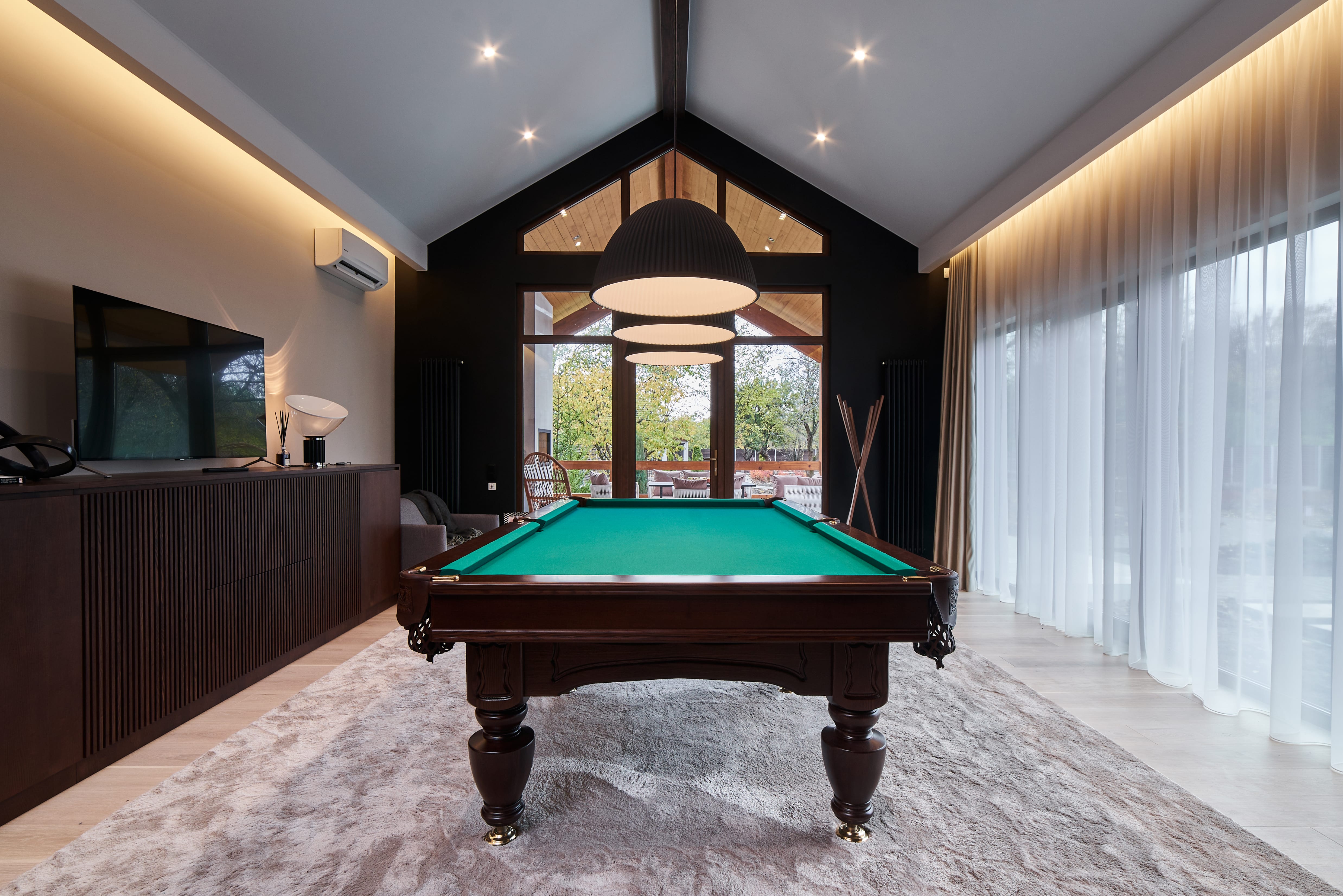 Exploring the Different Styles of Billiard Tables | Presidential Billiards
